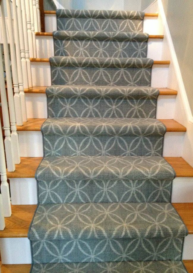 20+ Carpeted Stairs Examples to Inspire You